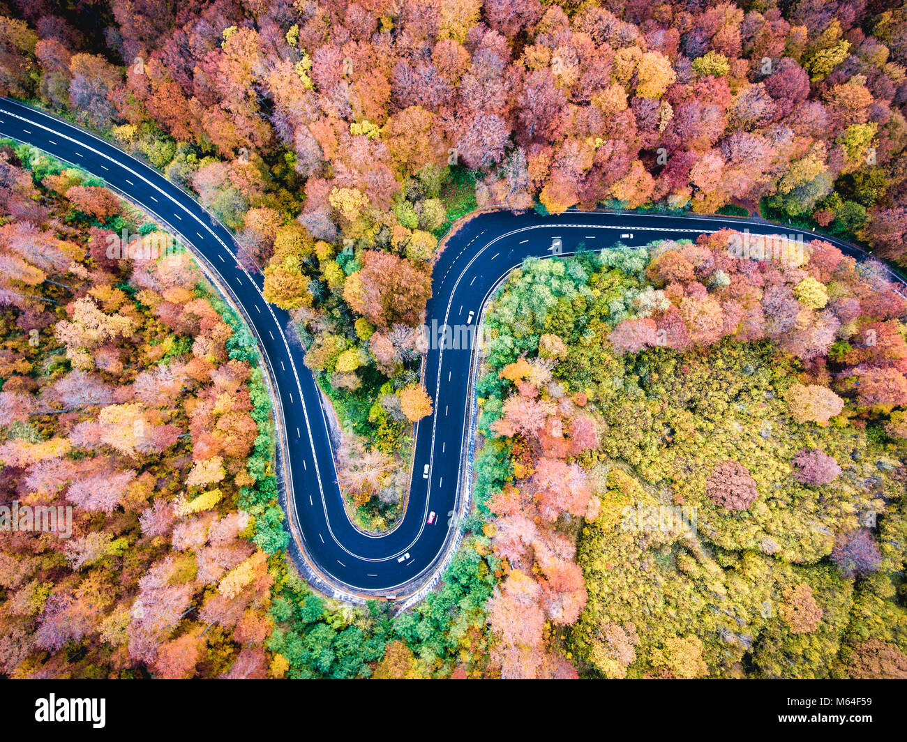 Winding road aerial hi-res stock photography and images - Alamy