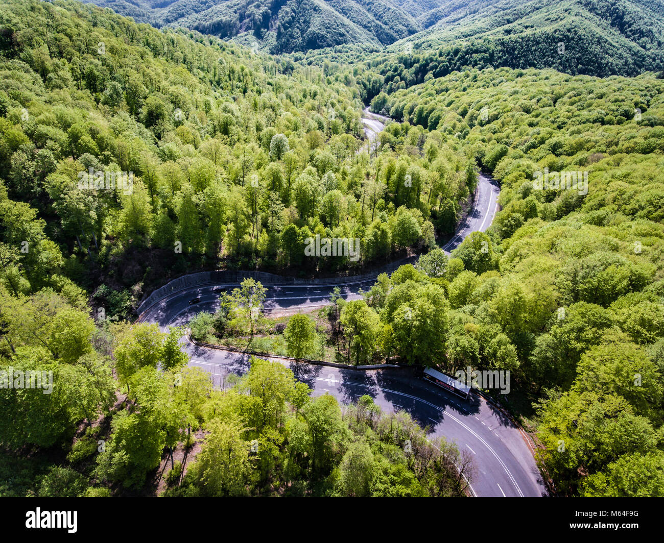 Curved roads hi-res stock photography and images - Alamy