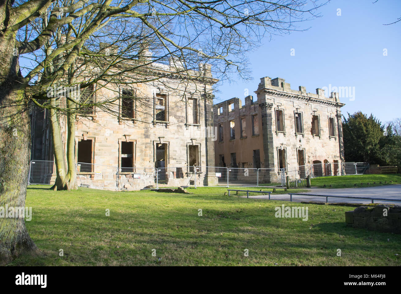 Sutton Scarsdale Hall, Georgian ruin in Chesterfield, Derbyshire ...
