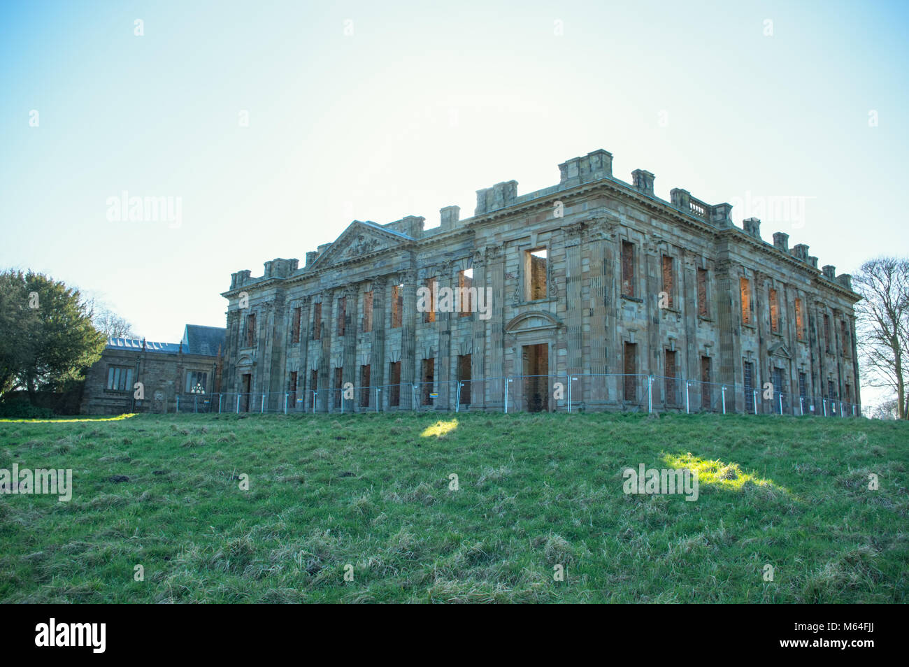 Sutton Scarsdale Hall, Georgian ruin in Chesterfield, Derbyshire ...