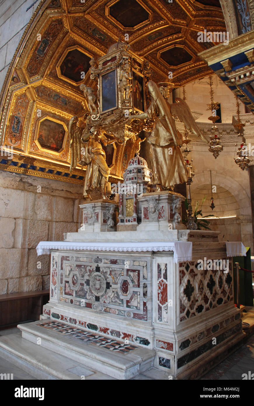 Alter inside St Domnius Cathedral, Split, Croatia Stock Photo - Alamy