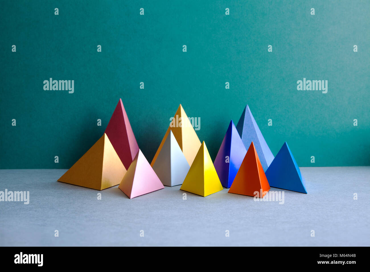 Edge geometric figures hi-res stock photography and images - Alamy