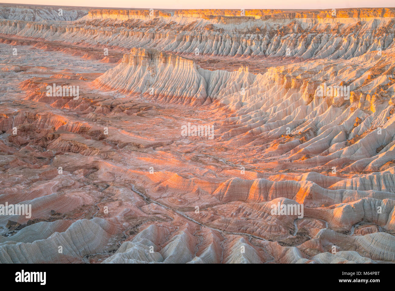 Yangikala Canyon, Turkmenistan Ust-Urt Plateau naer Caspian Sea Sunset ...