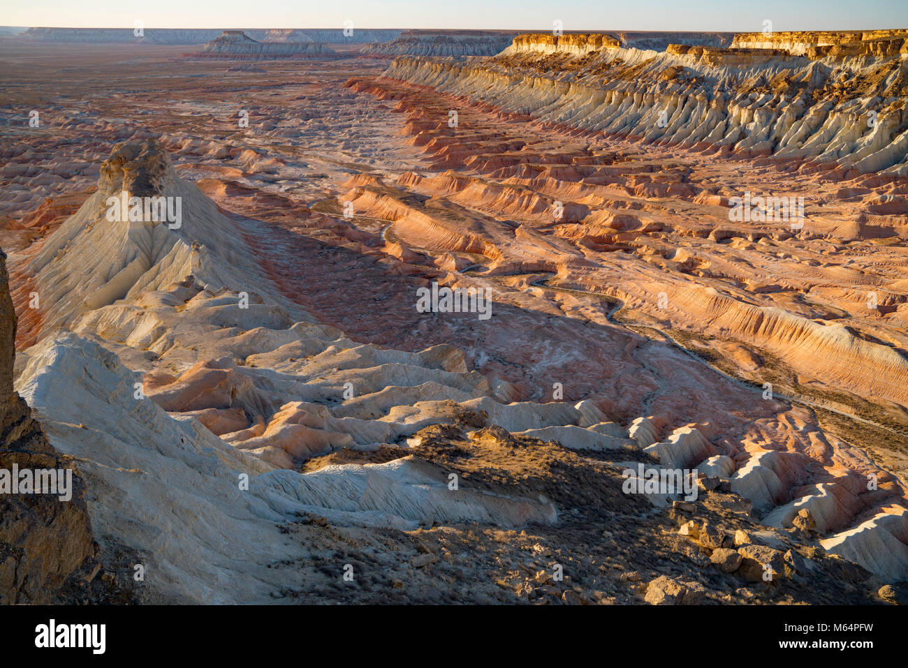 Yangikala Canyon, Turkmenistan Ust-Urt Plateau naer Caspian Sea Sunset ...