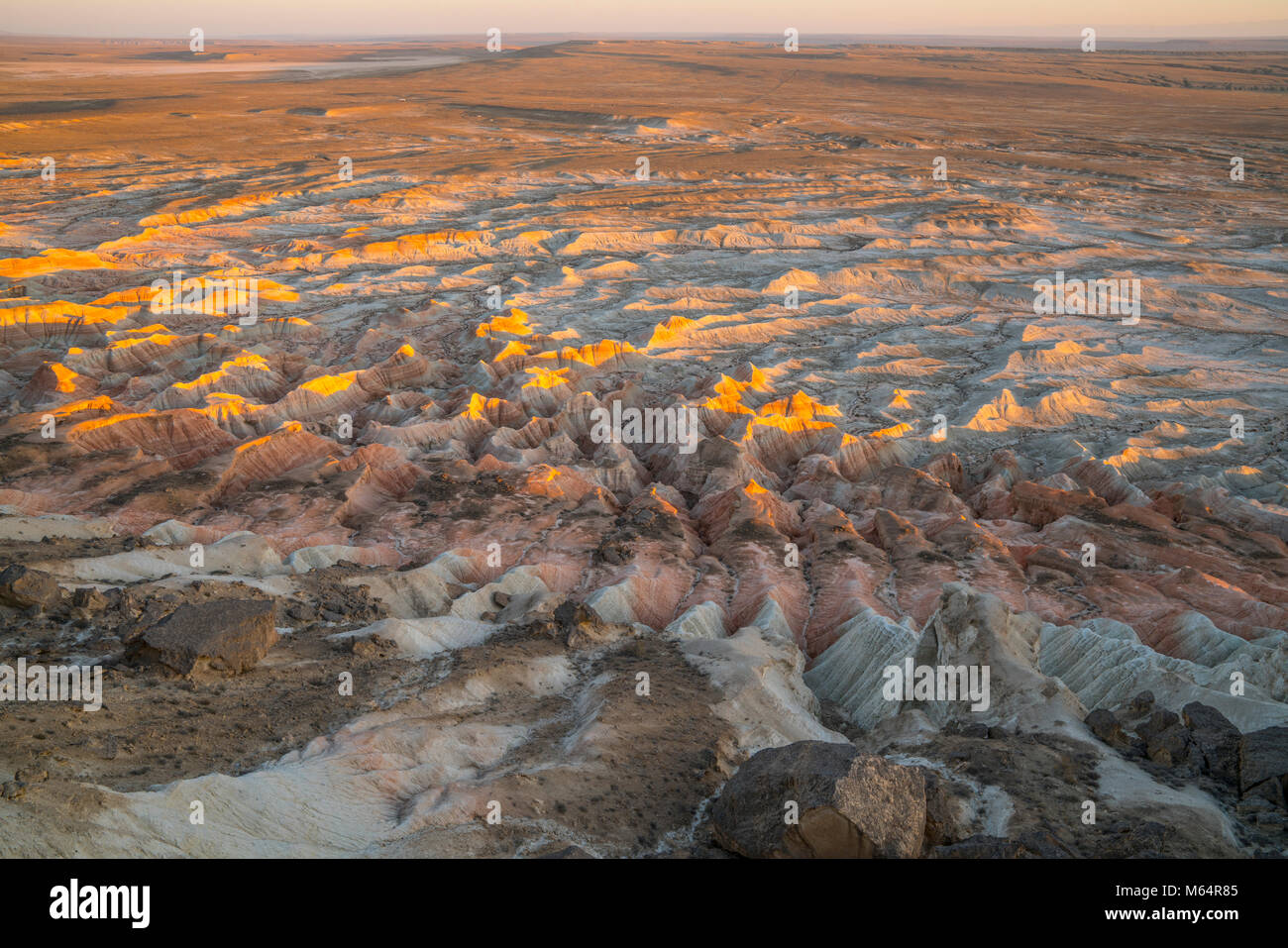 Yangikala Canyon, Turkmenistan Ust-Urt Plateau naer Caspian Sea Sunset ...