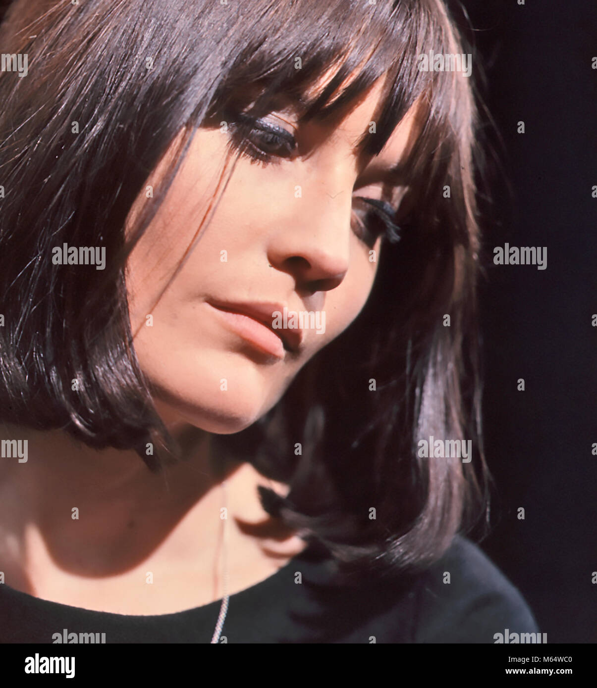 Sandie shaw hi-res stock photography and images - Alamy
