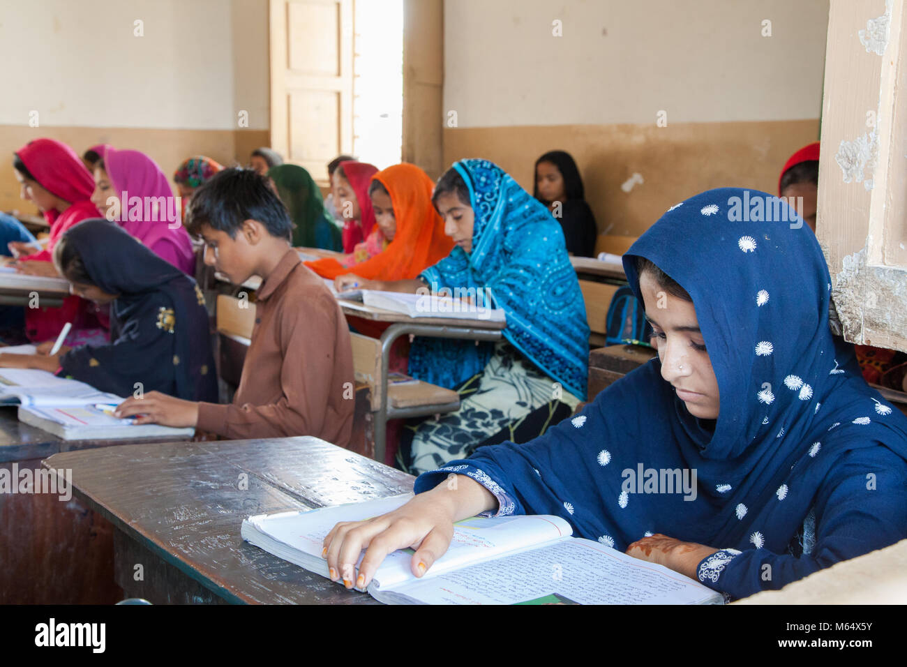 Education in Pakistani Government Schools Stock Photo - Alamy