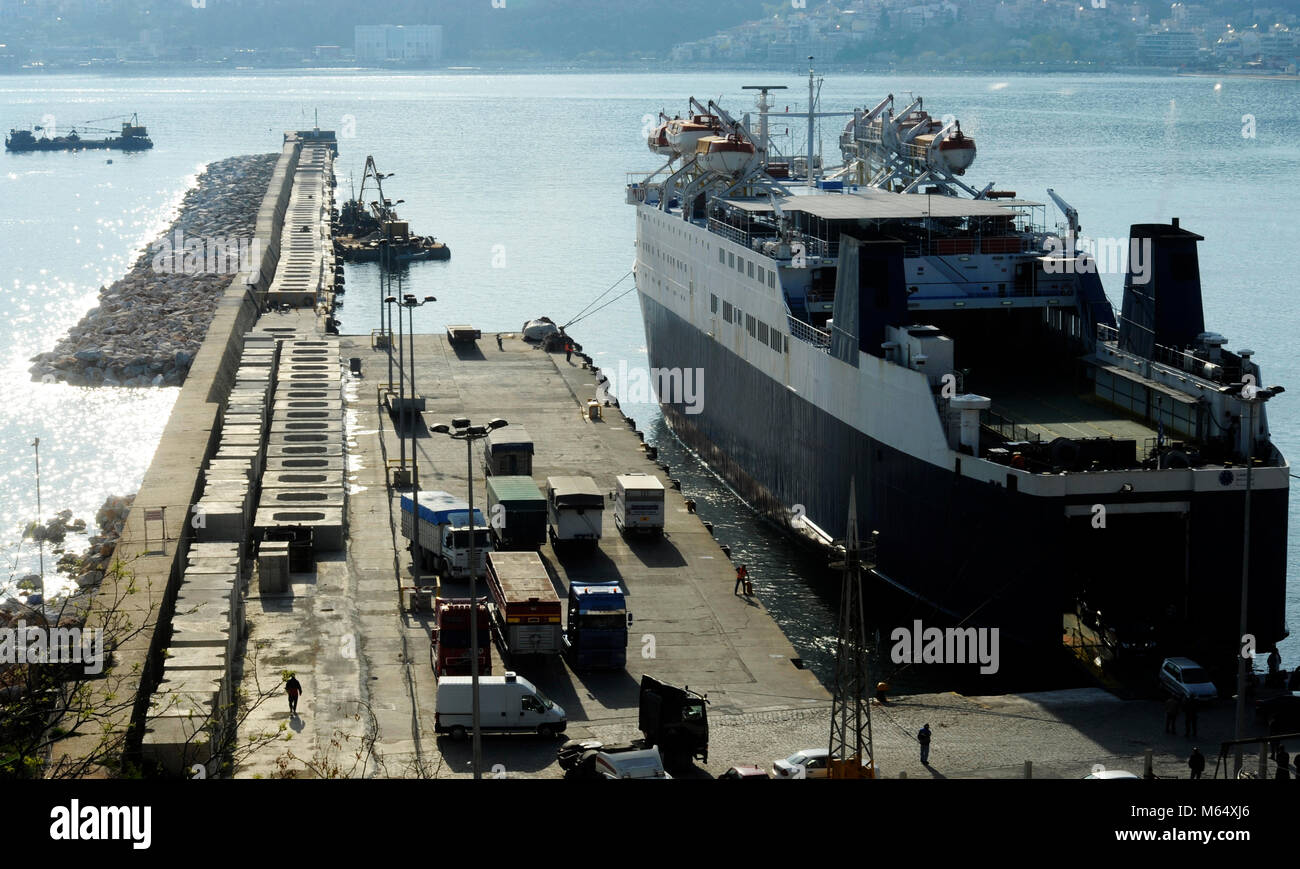 Passengers embark at the port hi-res stock photography and images - Alamy