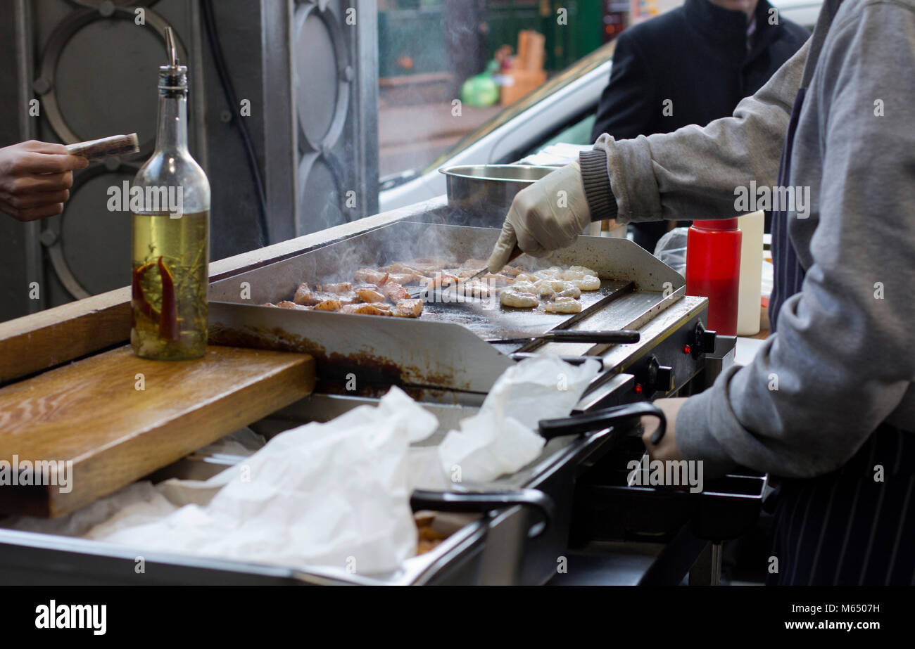 Cooking. Borough Market Stock Photo - Alamy