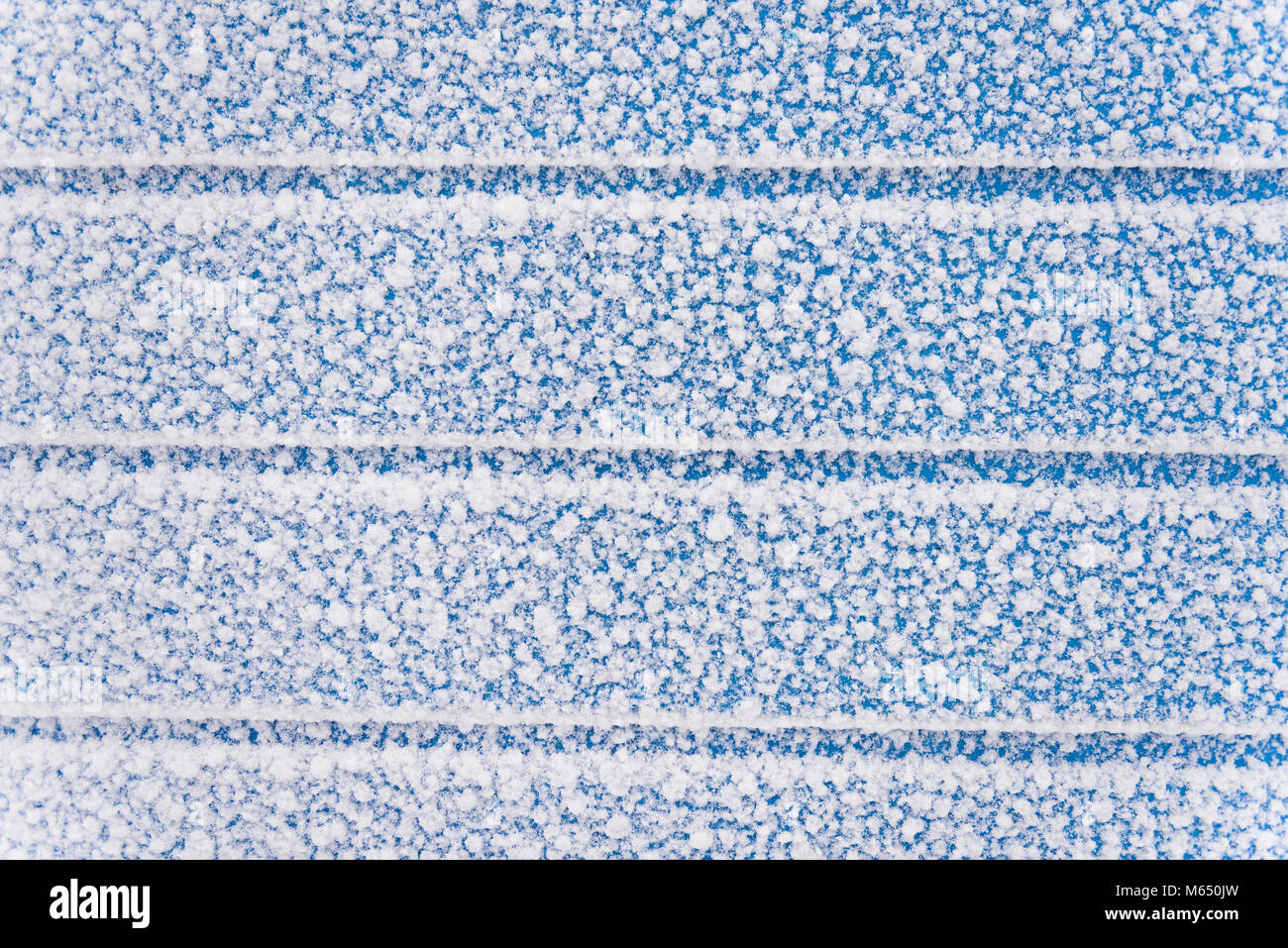 Snow wall texture hi-res stock photography and images - Alamy