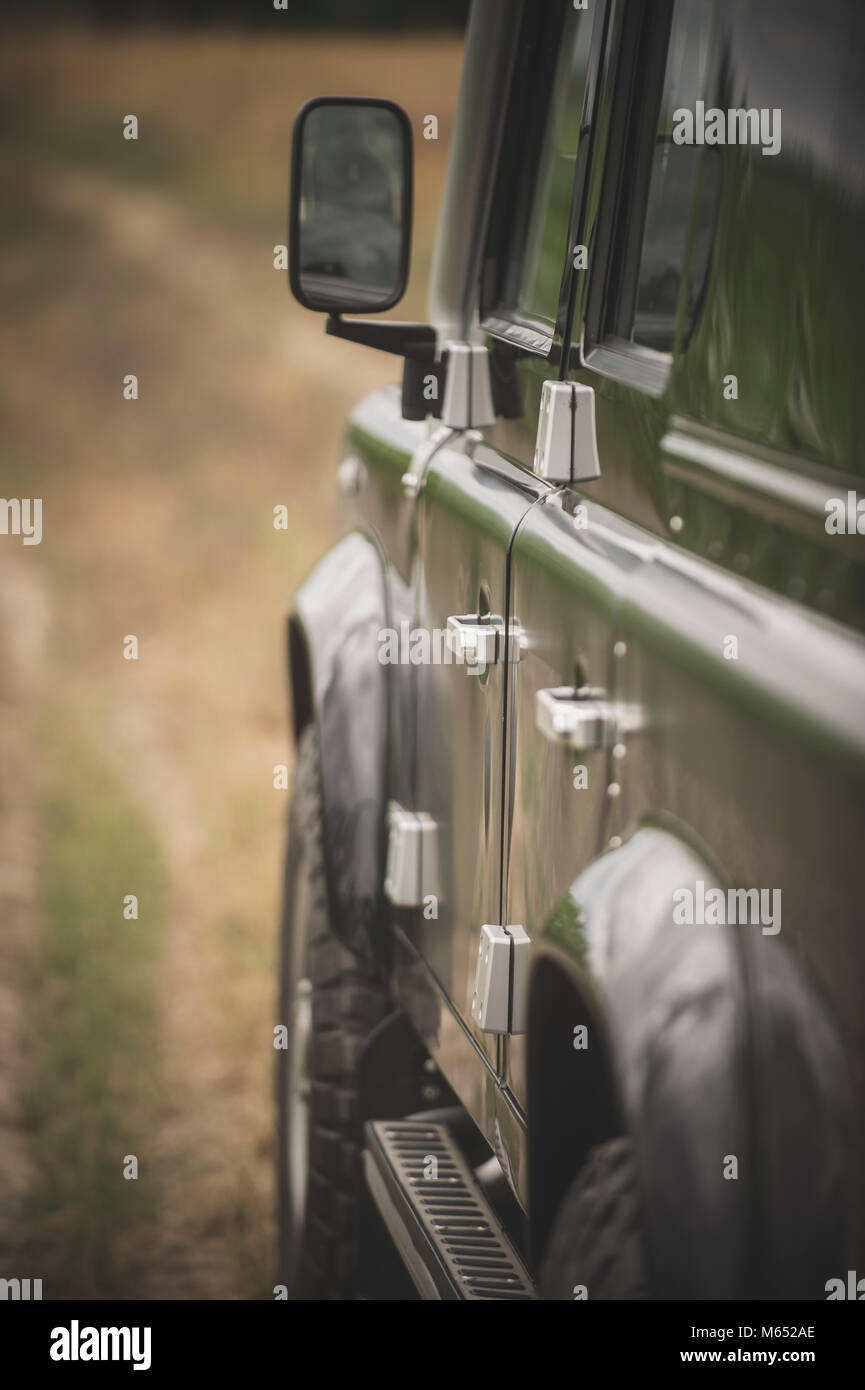 Old land rover interior hi-res stock photography and images - Alamy