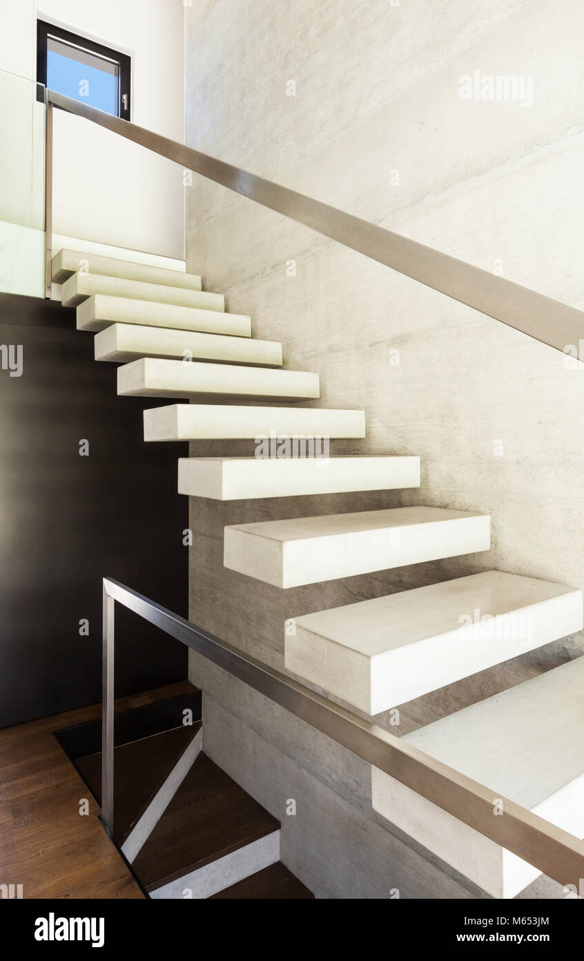 Modern concrete stairs hi-res stock photography and images - Alamy