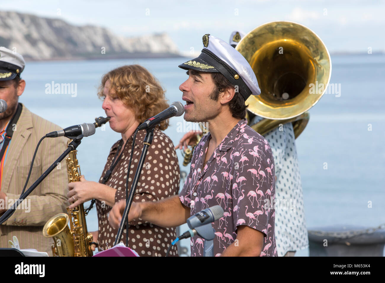 Oyster Band High Resolution Stock Photography and Images - Alamy