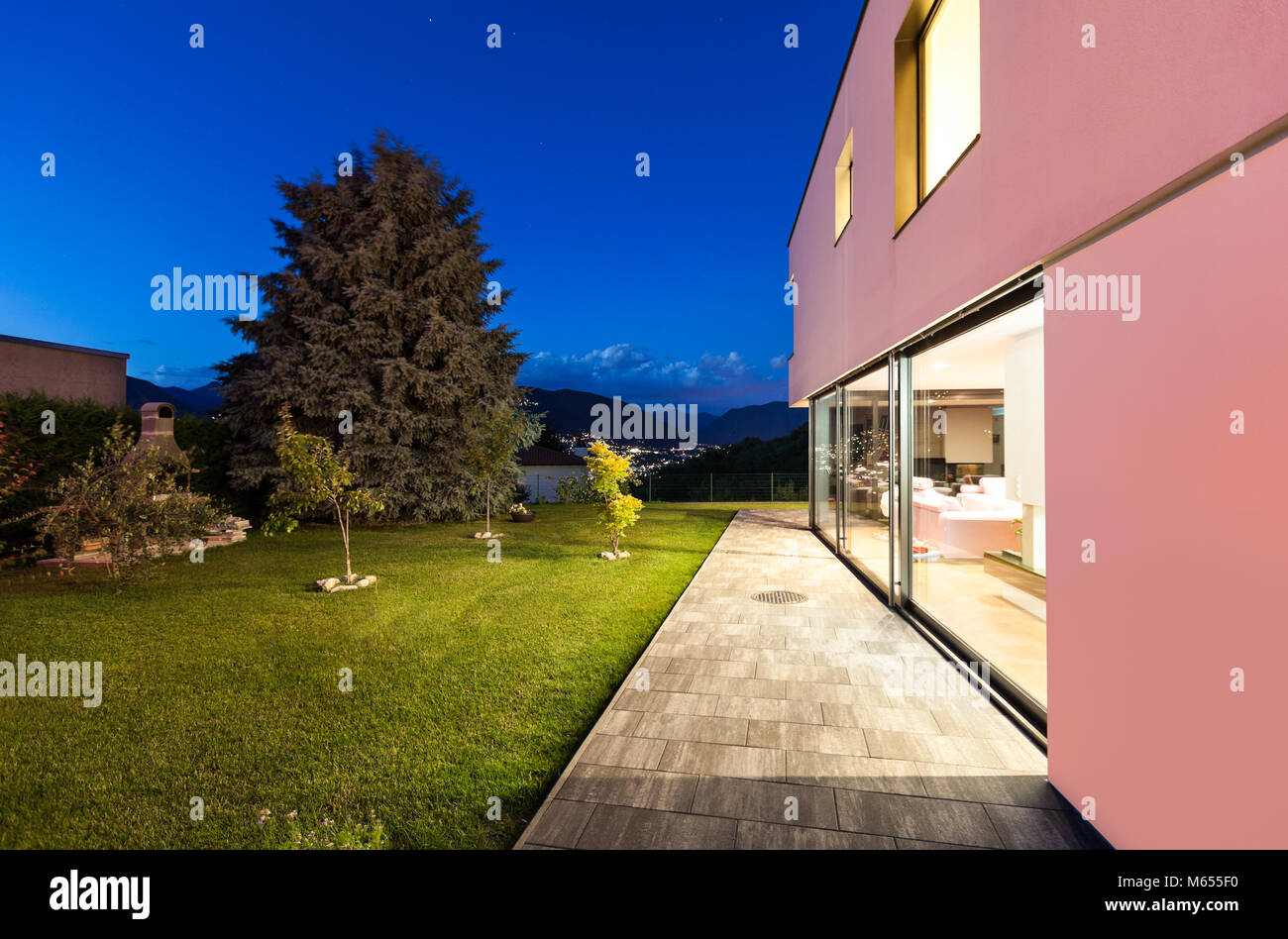 Modern Villa Night High Resolution Stock Photography and Images - Alamy