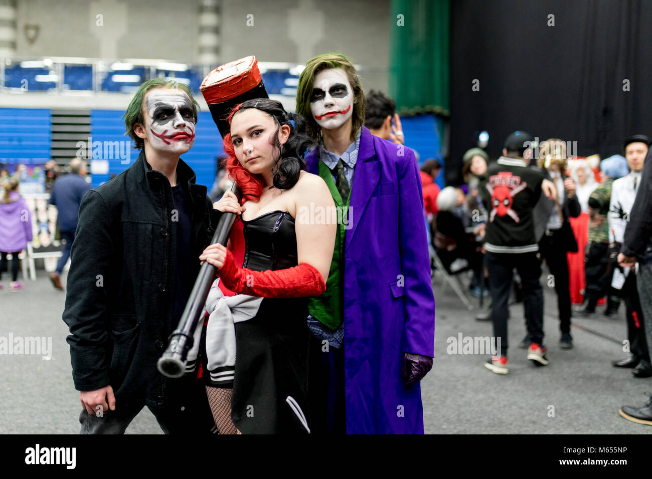 Dc comics characters hi-res stock photography and images - Alamy