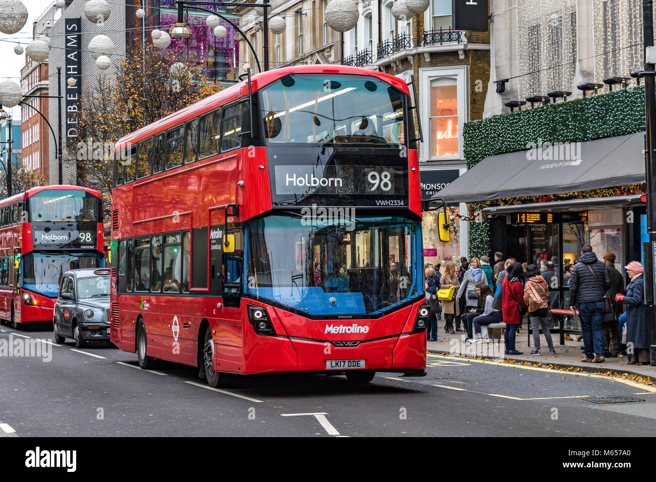 Metroline bus hi-res stock photography and images - Alamy