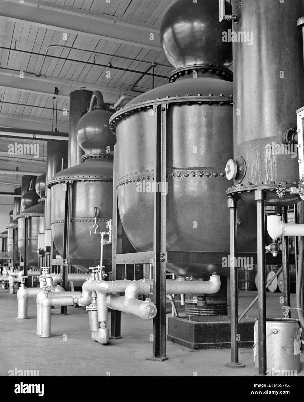 Large Metal Vats Stock Photos & Large Metal Vats Stock Images - Alamy