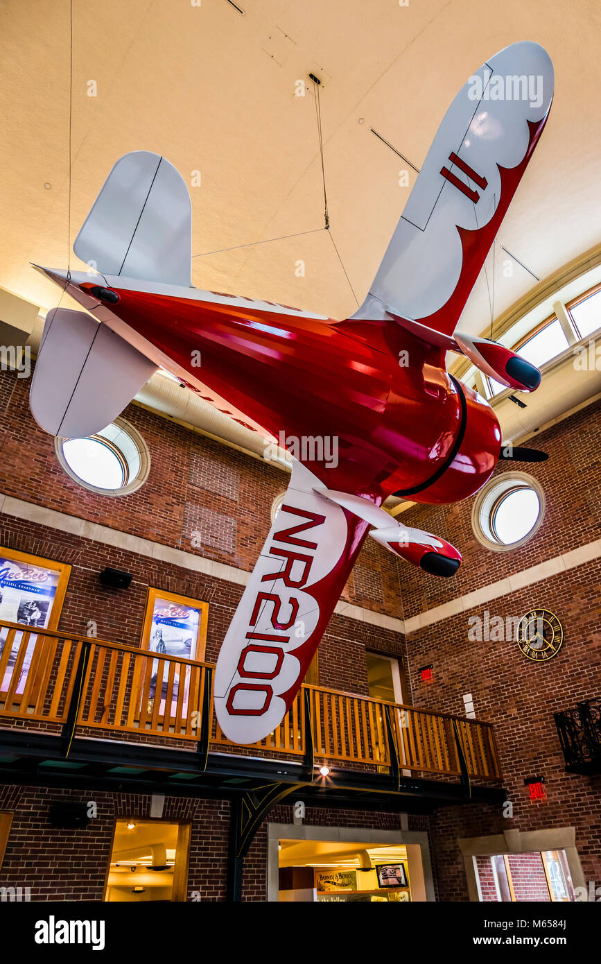 Amazing world of bee hi-res stock photography and images - Alamy