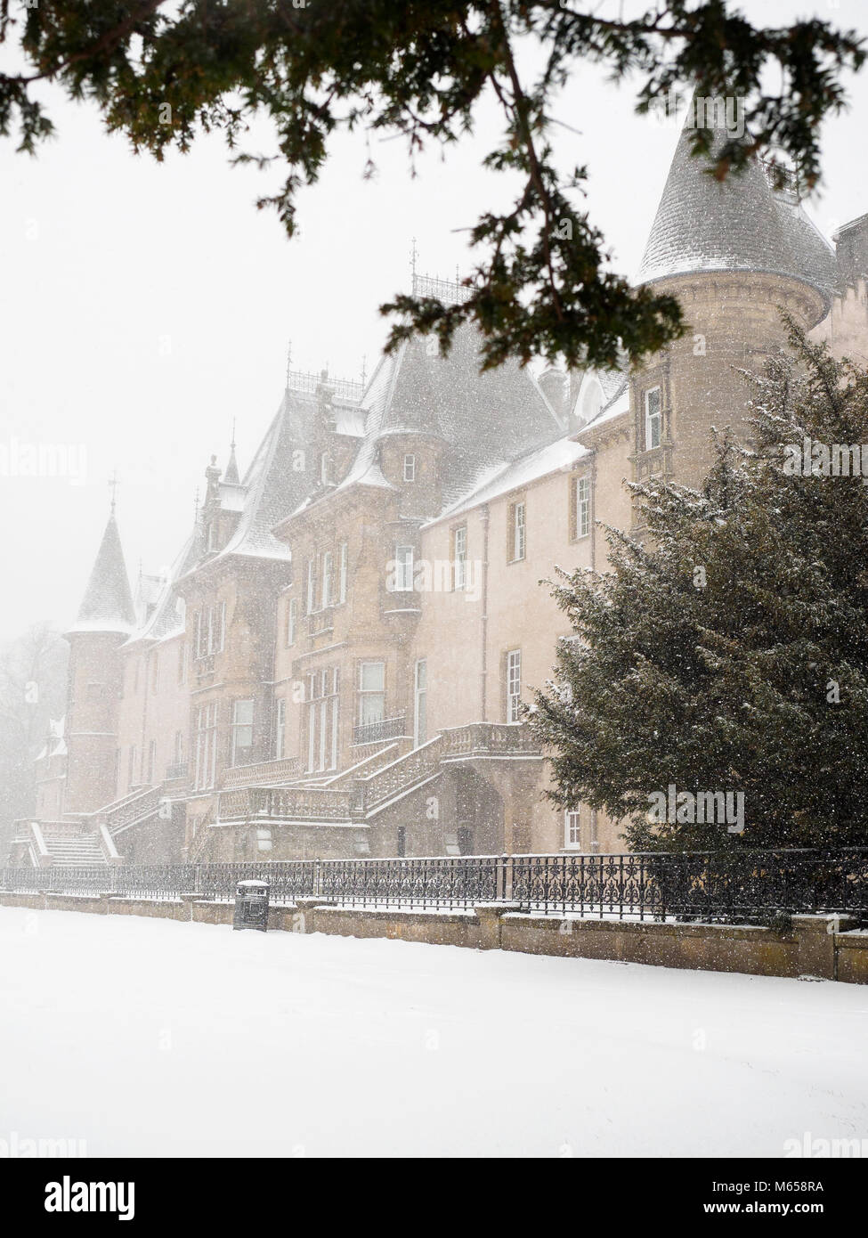 Callendar House, Falkirk in the snow Stock Photo - Alamy
