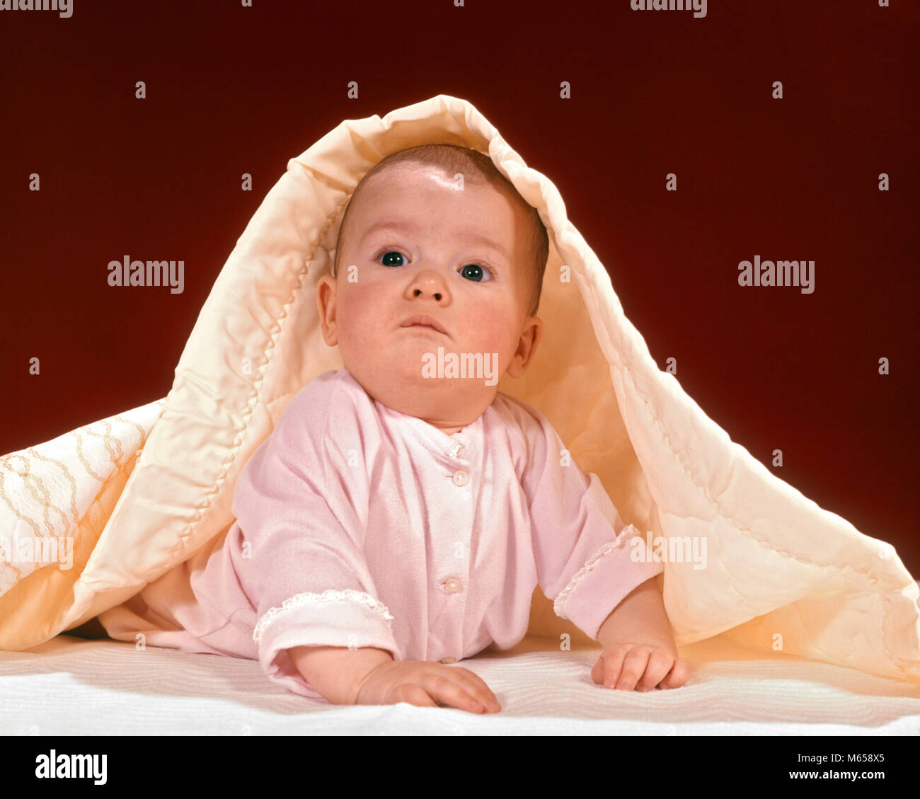 Baby portrait 1970s hi-res stock photography and images - Alamy