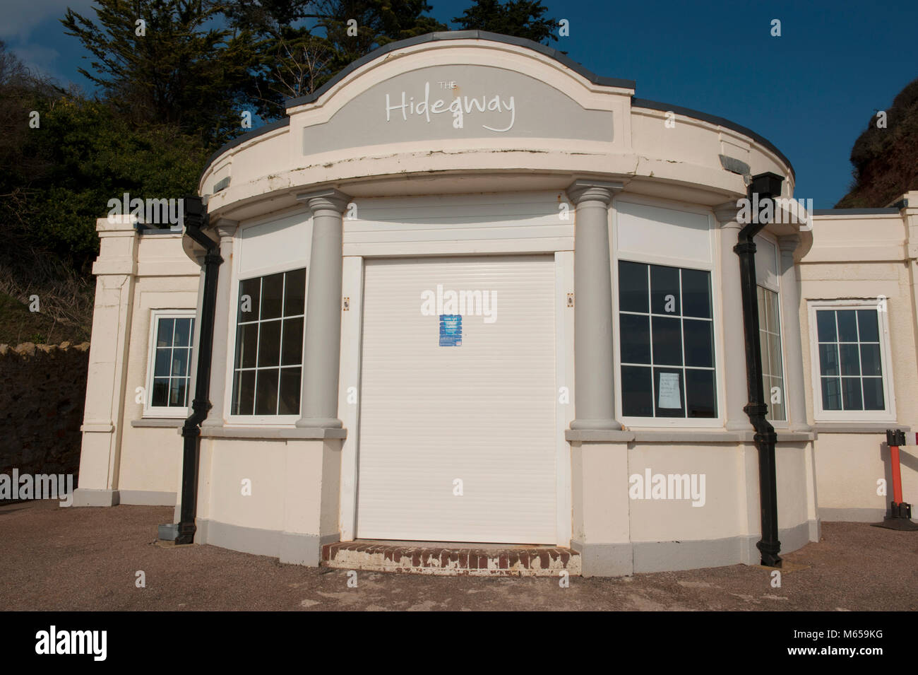Hideaway cafe along the promenade in Seaton, Devon Stock Photo - Alamy