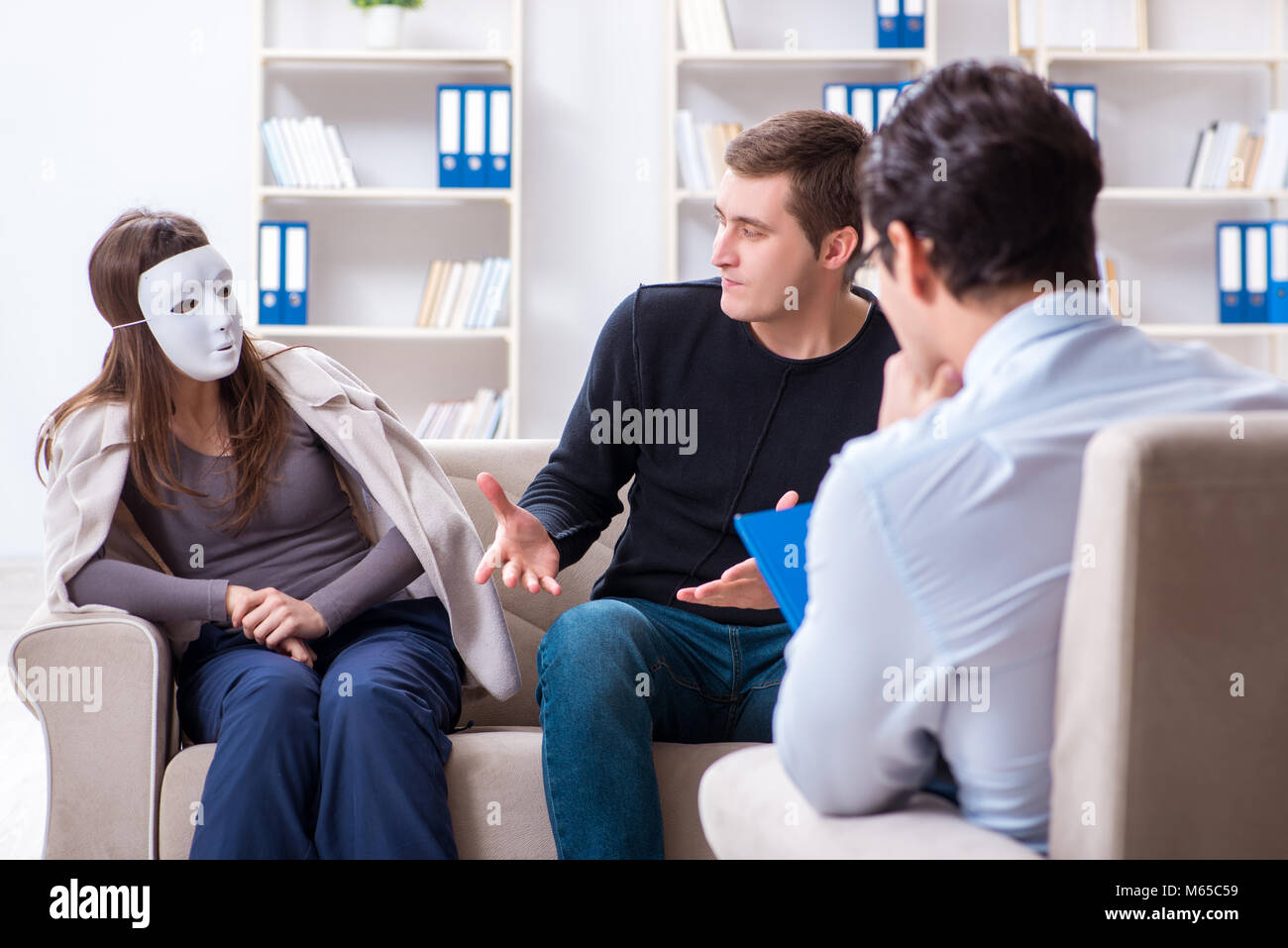 Family Visiting Psychologist For Family Problem Stock Photo Alamy