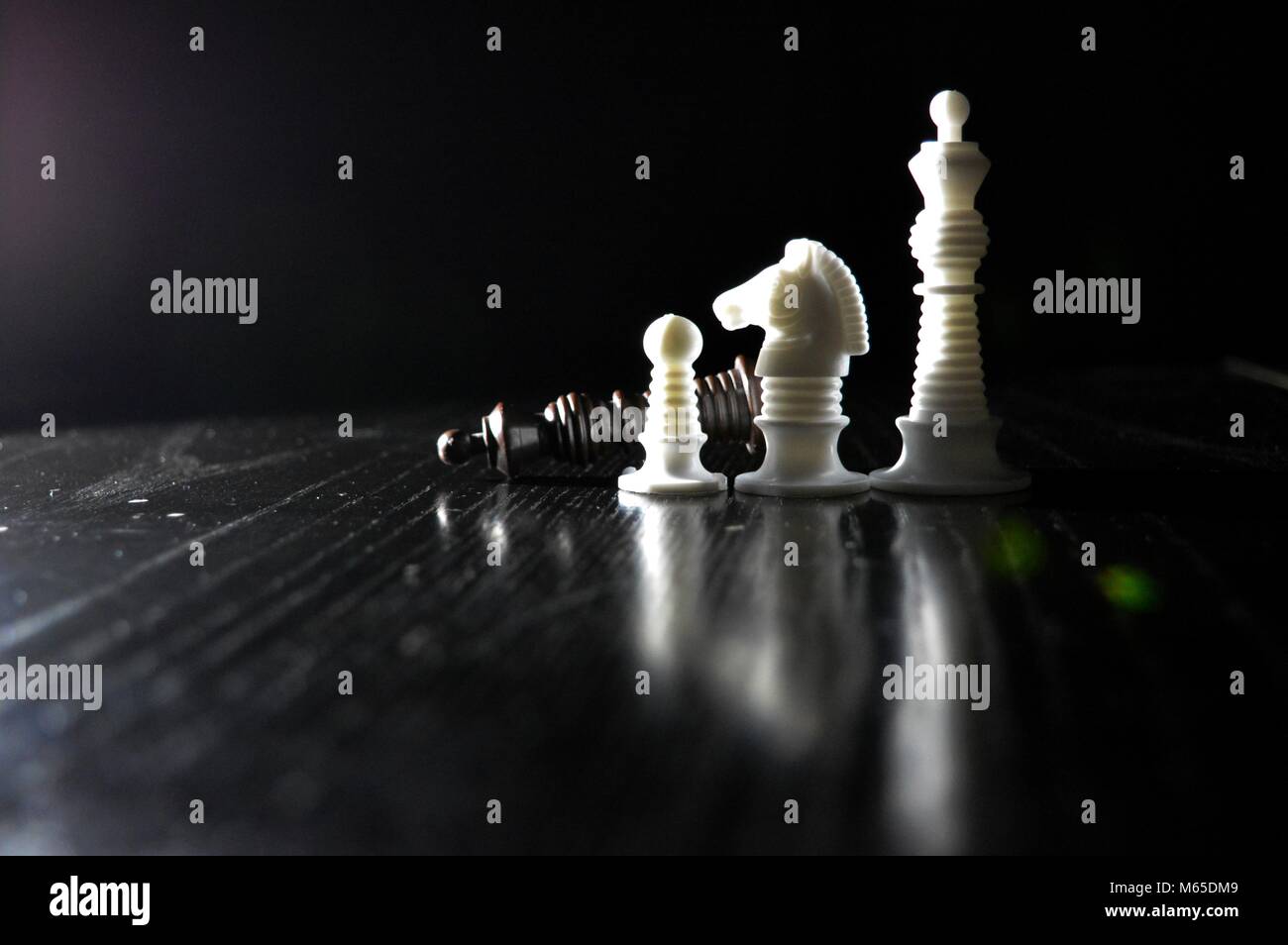Chess figures hi-res stock photography and images - Alamy