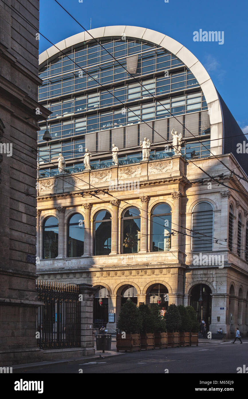 Opera house lyon hi-res stock photography and images - Alamy