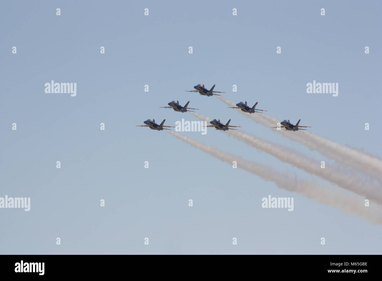 Missing man formation hi-res stock photography and images - Alamy