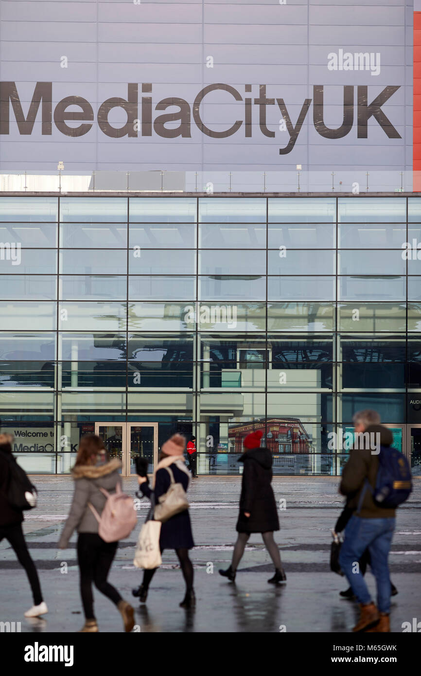 Bbc studios north hi-res stock photography and images - Alamy