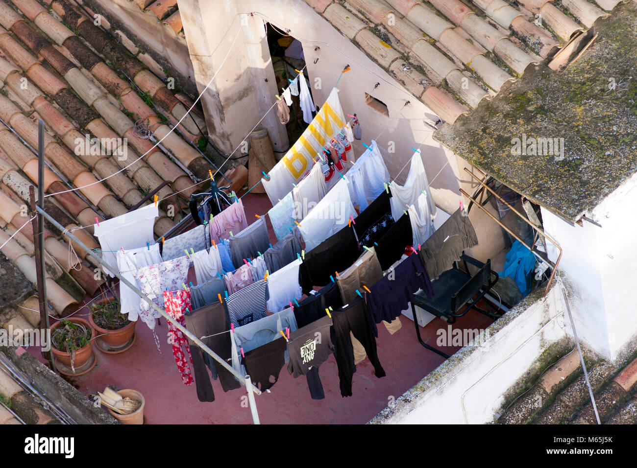 Roof Top Washing Stock Photo - Alamy
