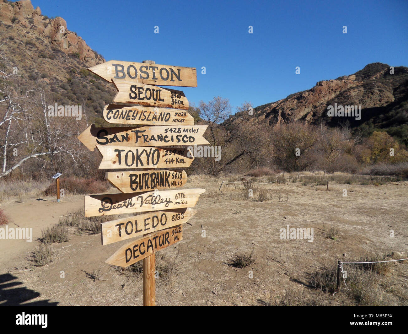 Mash tv show hi-res stock photography and images - Alamy