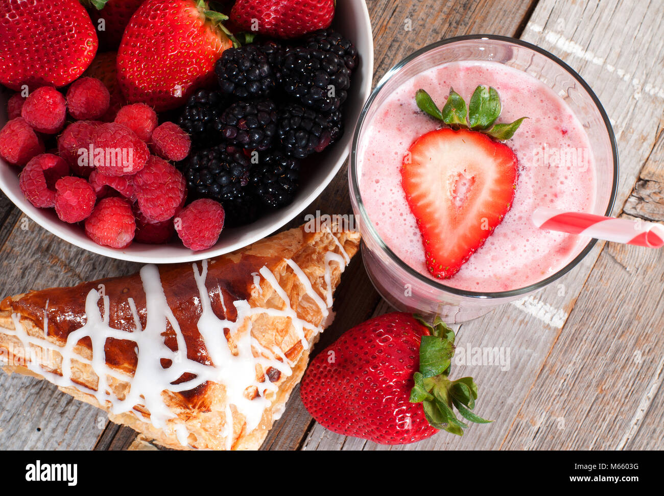 Milkshakes in a glass hi-res stock photography and images - Alamy