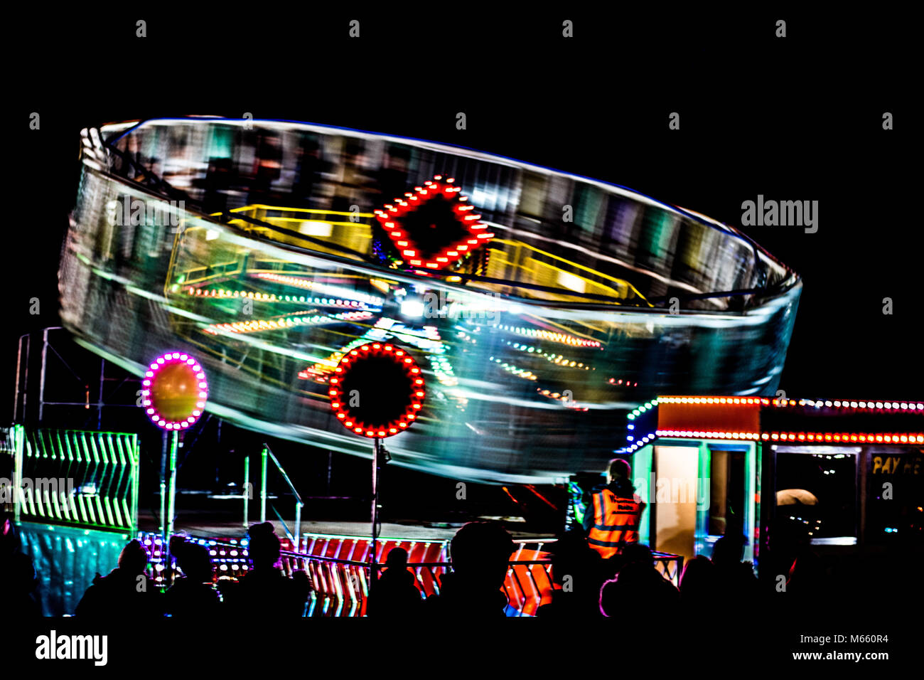 Fairgrounds rides hi-res stock photography and images - Alamy