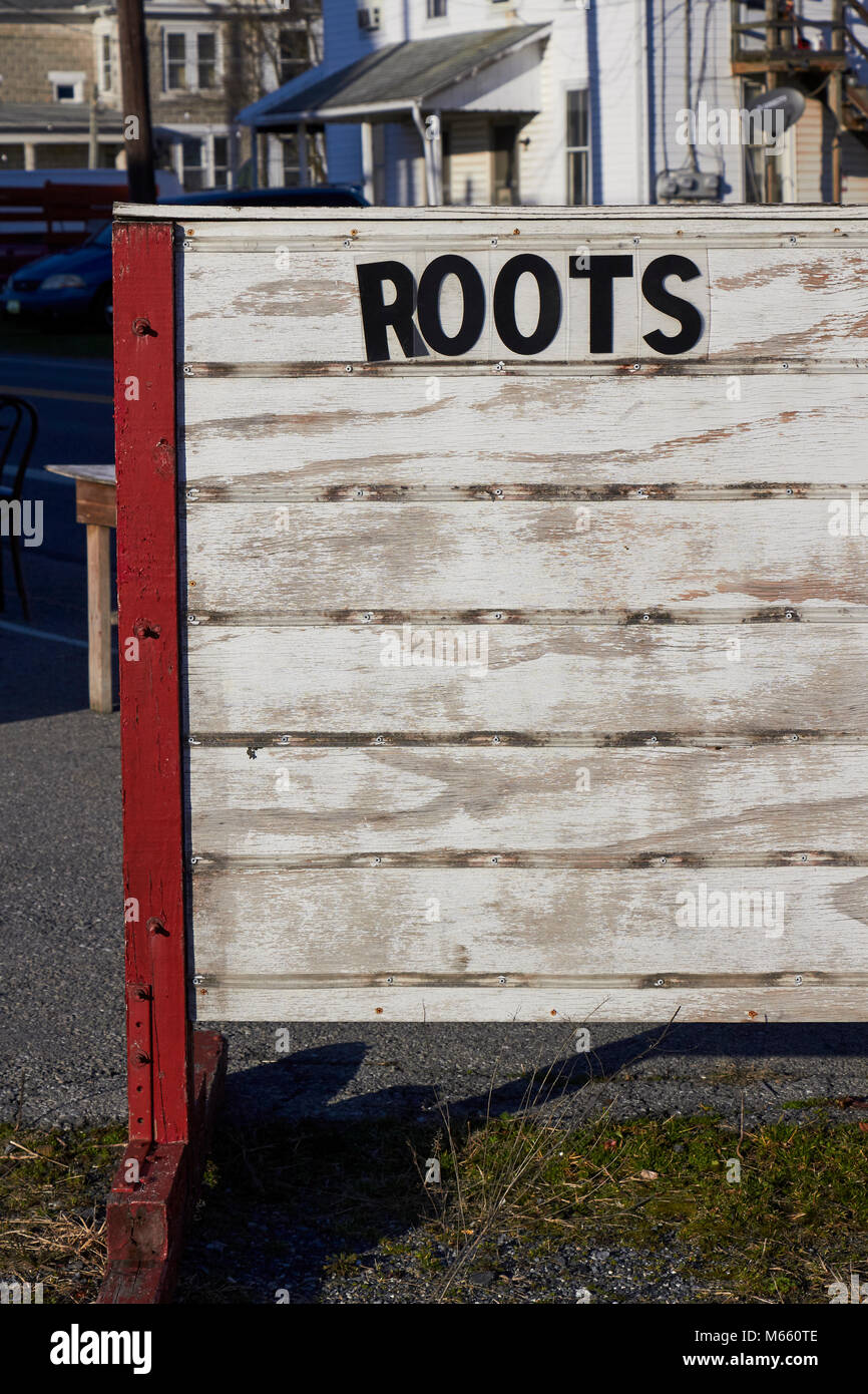 Entrance sign, Root's Country Market, Amish Country, Lancaster County ...