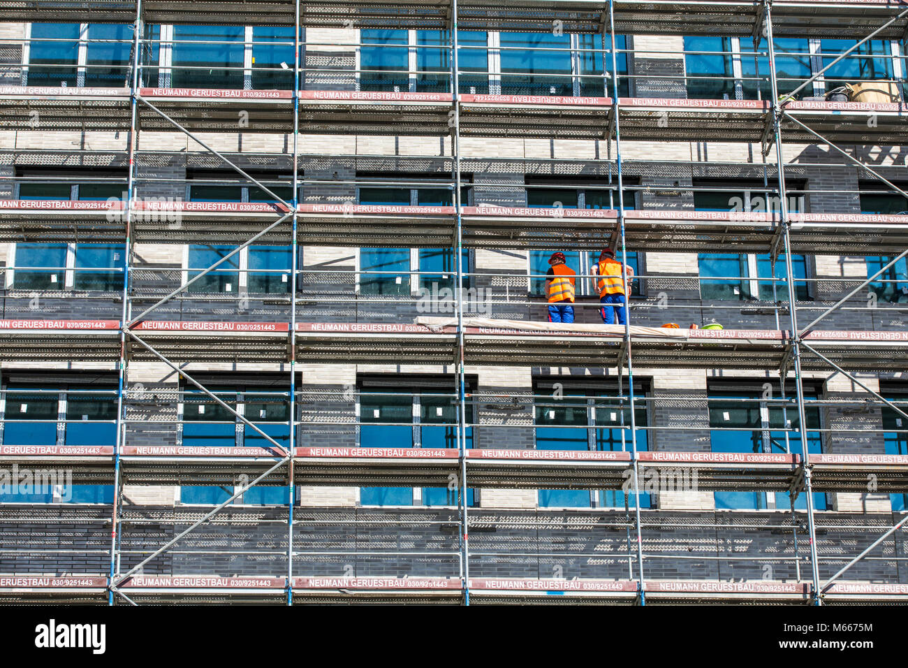 Construction site, scaffolding, construction work Stock Photo - Alamy