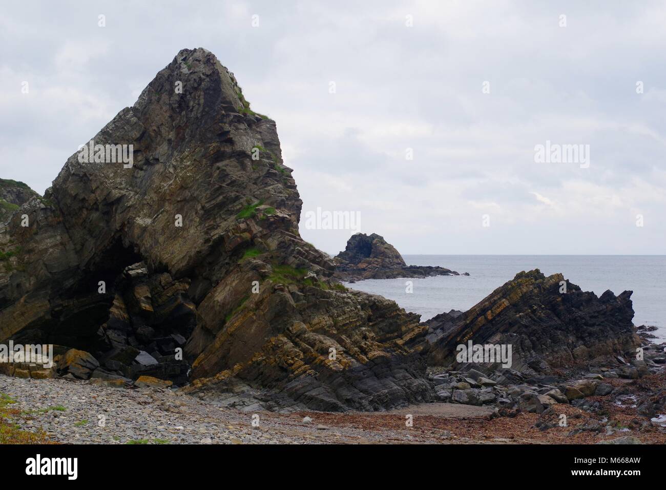 Needles eye arch hi-res stock photography and images - Alamy