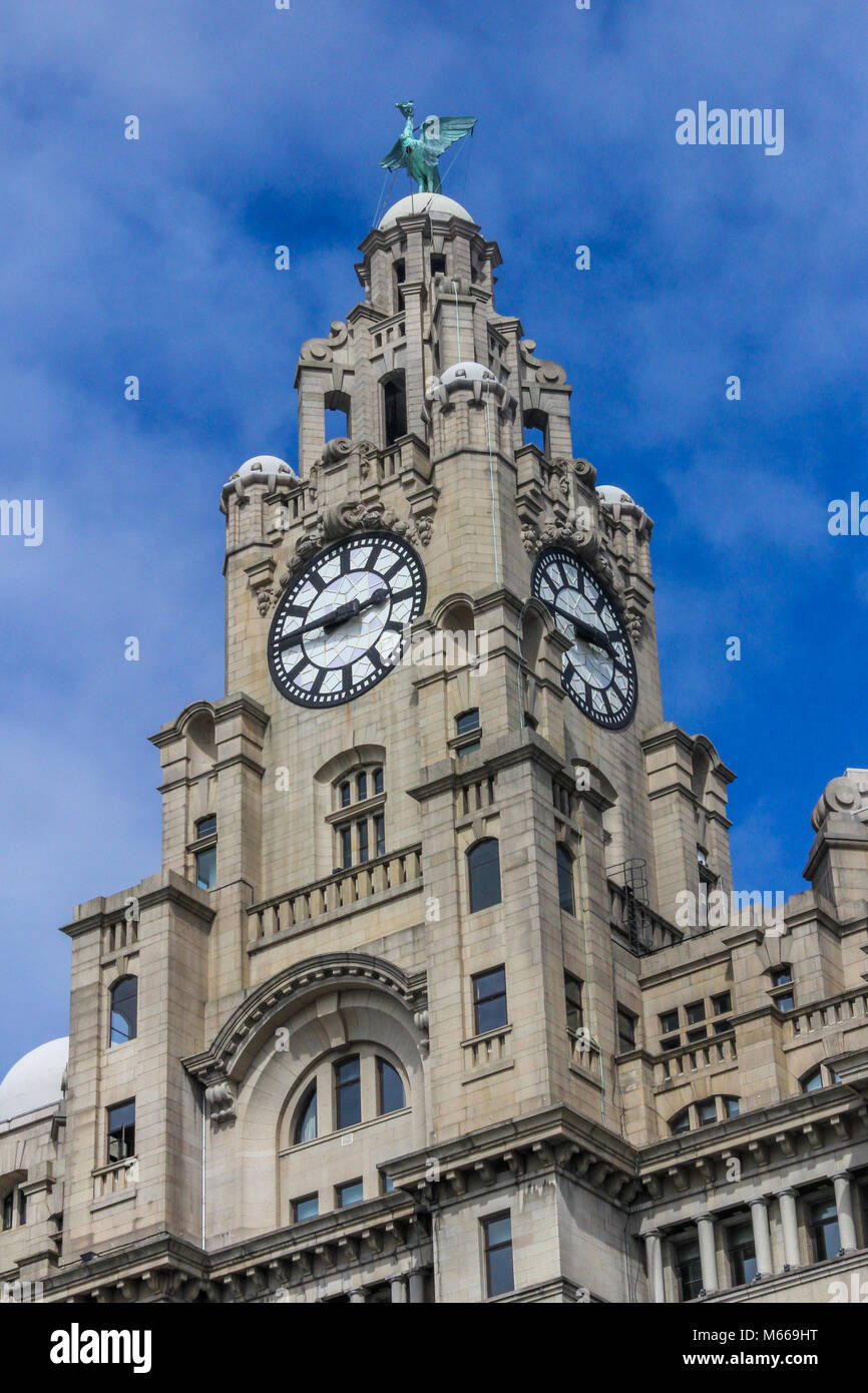 Liverpool clock tower hi-res stock photography and images - Alamy