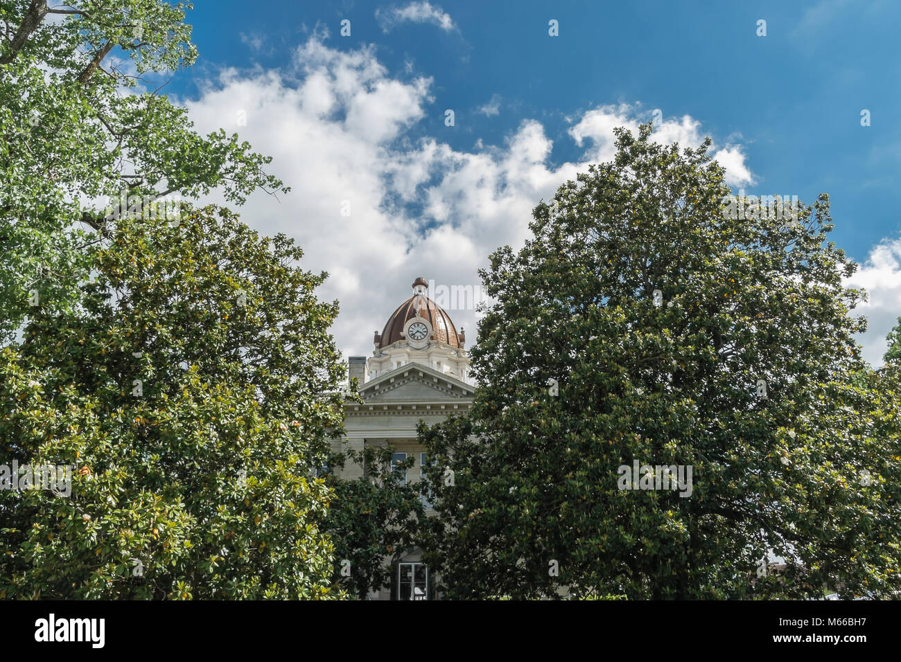 The Lee County, Mississippi Courthouse Stock Photo - Alamy The Lee County, Mississippi Courthouse Stock Photo - Alamy