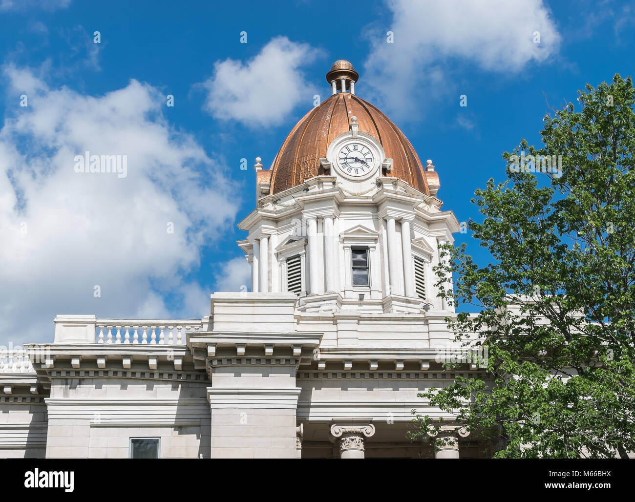 The Lee County, Mississippi Courthouse Stock Photo - Alamy The Lee County, Mississippi Courthouse Stock Photo - Alamy