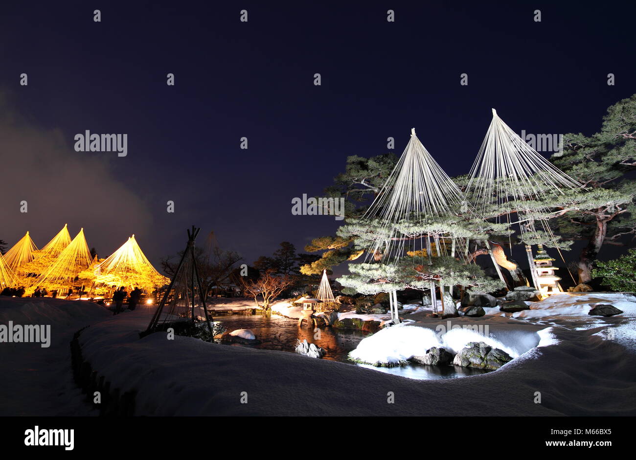 Traditional Kenrokuen Japanese garden winter snowscape Kanazawa Japan ...