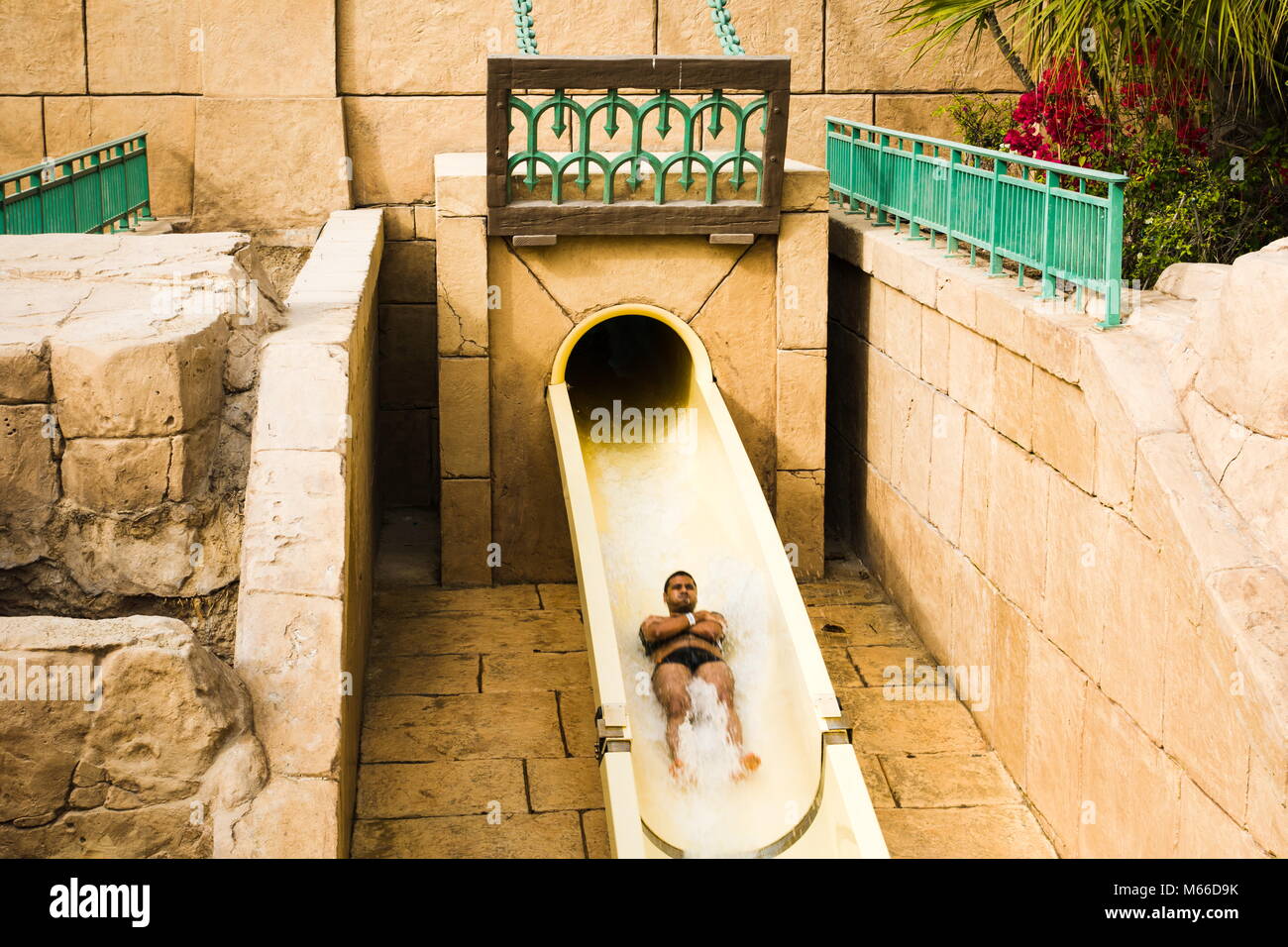 Aquaventure at atlantis the palm hi-res stock photography and images ...