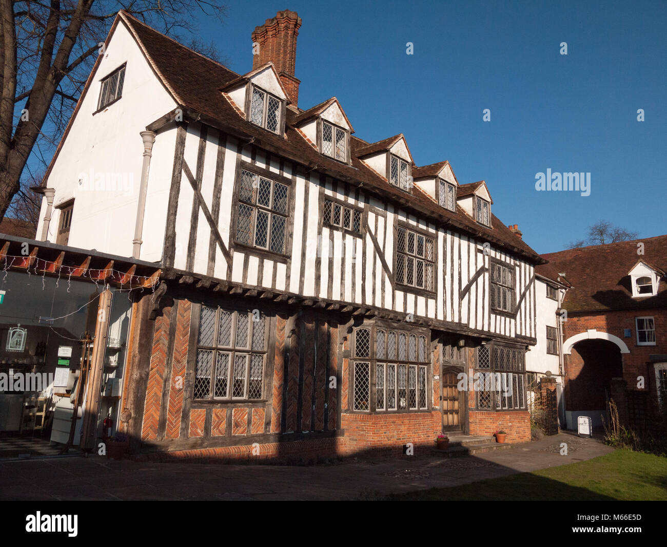 Old English House Stock Photos & Old English House Stock Images - Alamy