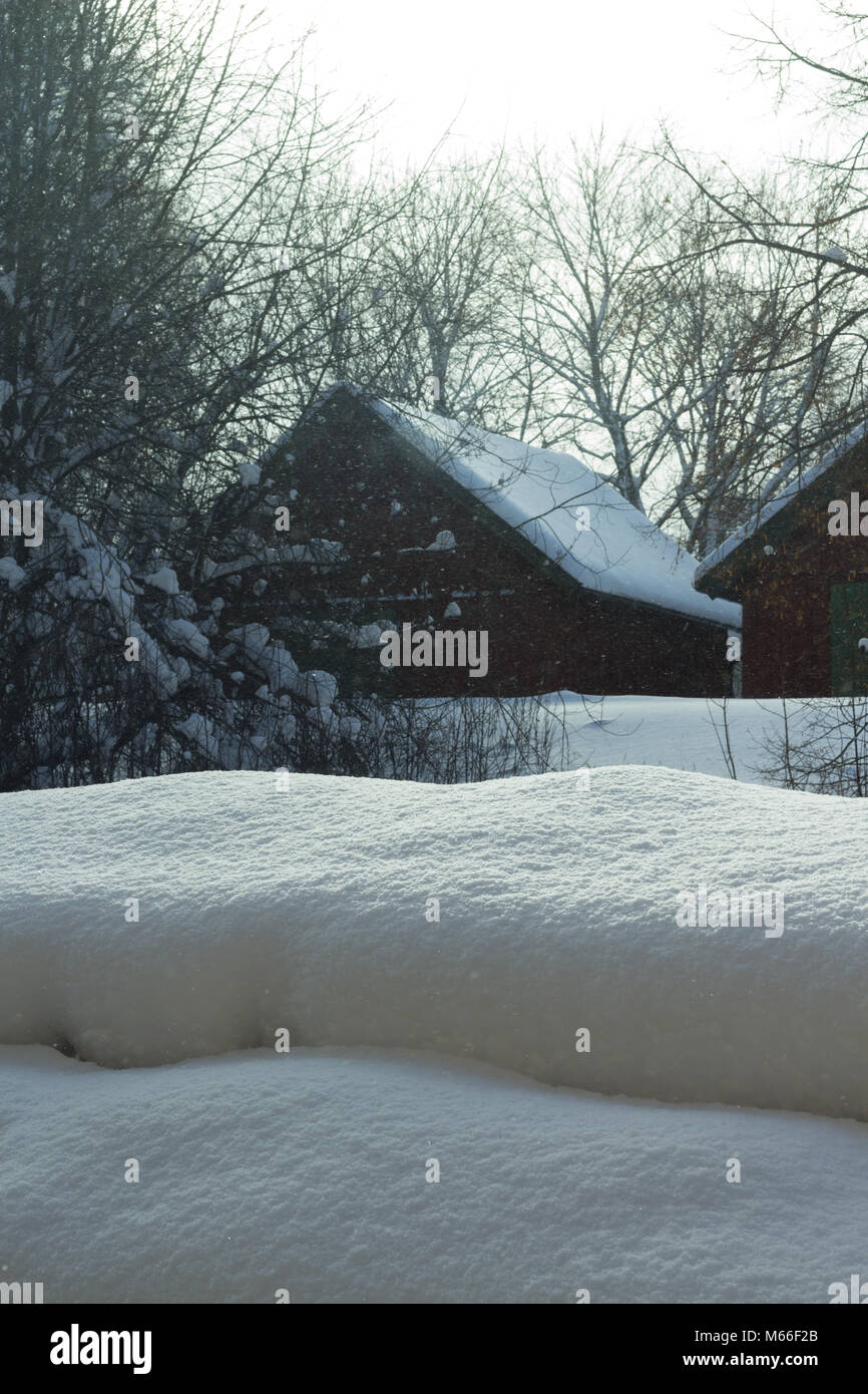 Falling down cabin hi-res stock photography and images - Alamy