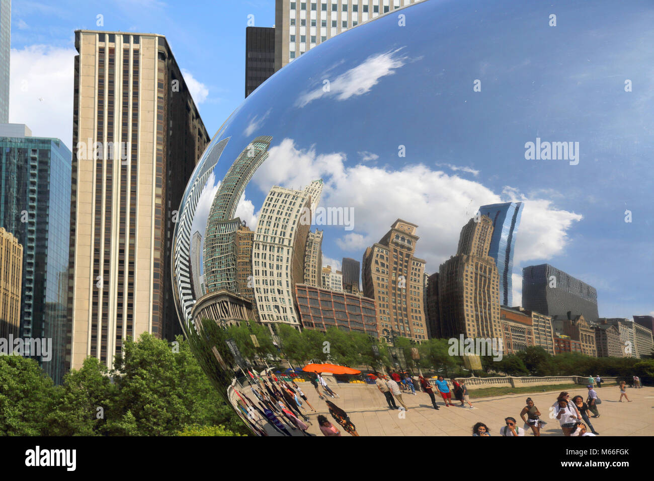reflections of the chicago skyline in the chicago bean Illinois Stock ...