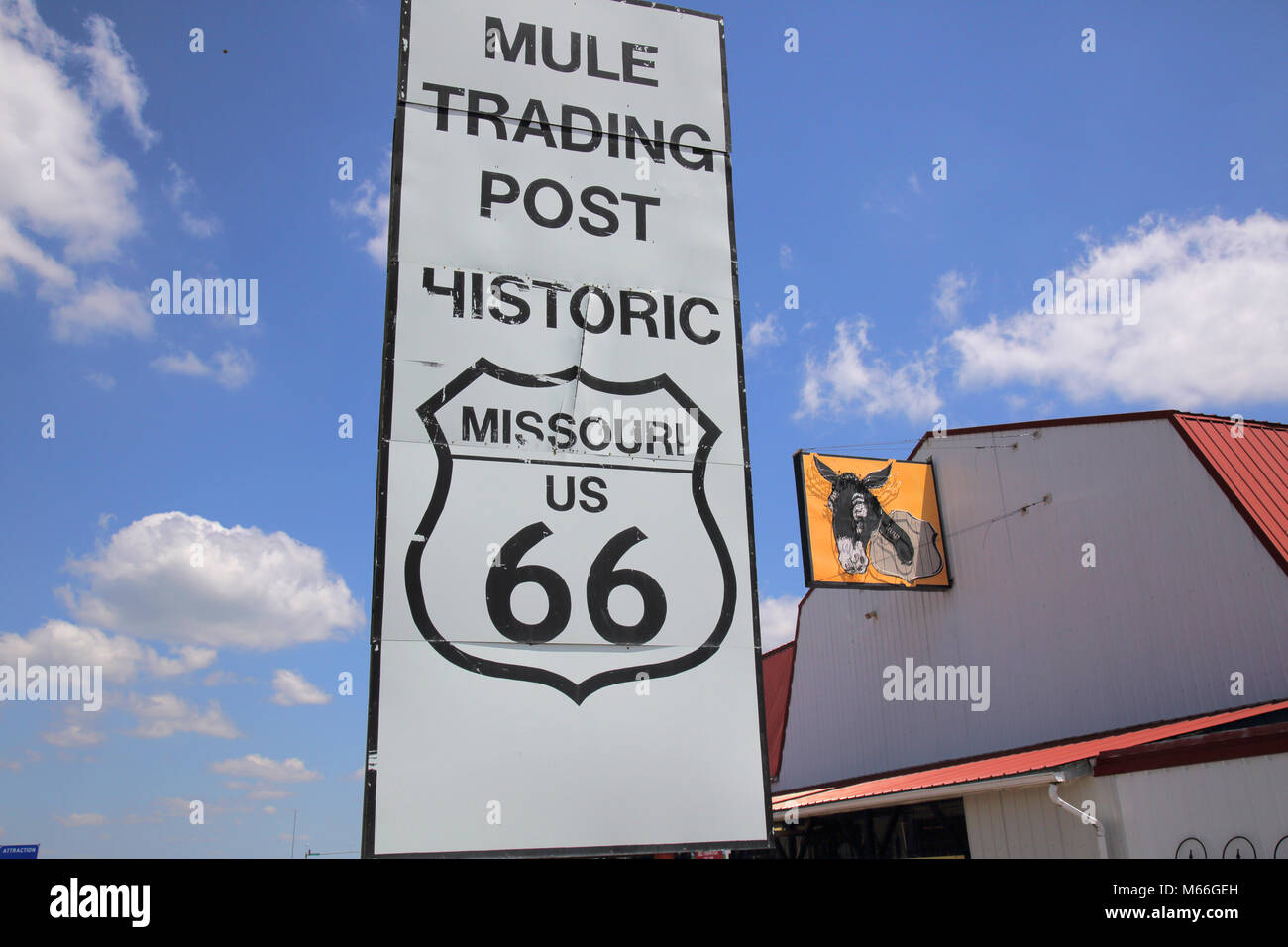 the mule trading post on route 66 in rolla missouri Stock Photo - Alamy