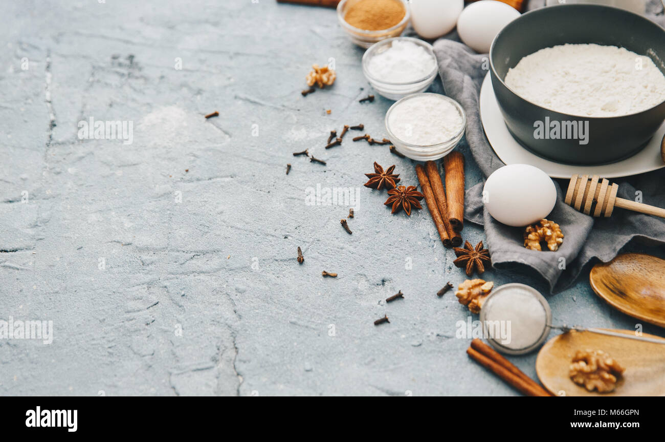 Cinnamon ingredients close up hi-res stock photography and images - Alamy