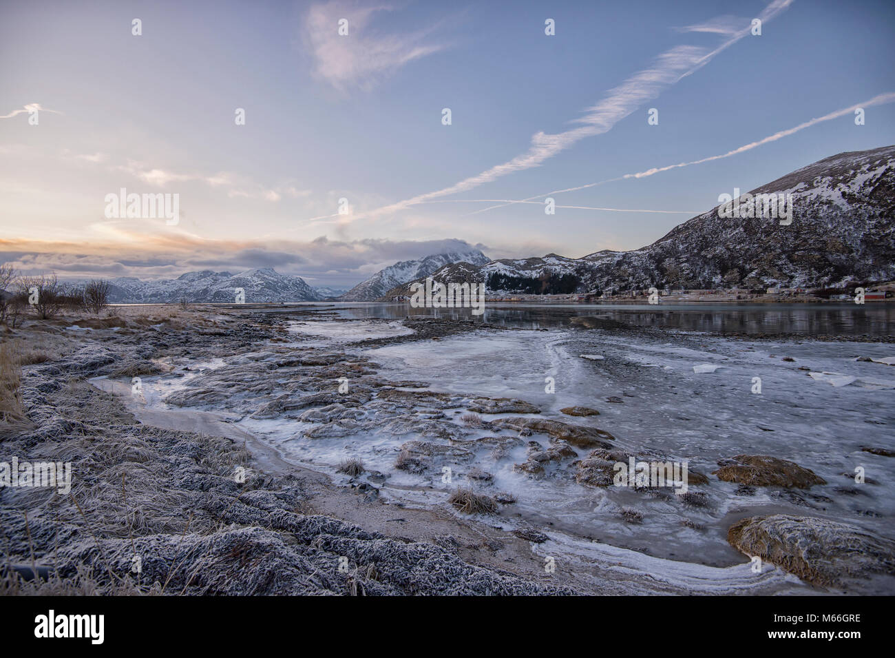 Frozen beach hi-res stock photography and images - Alamy