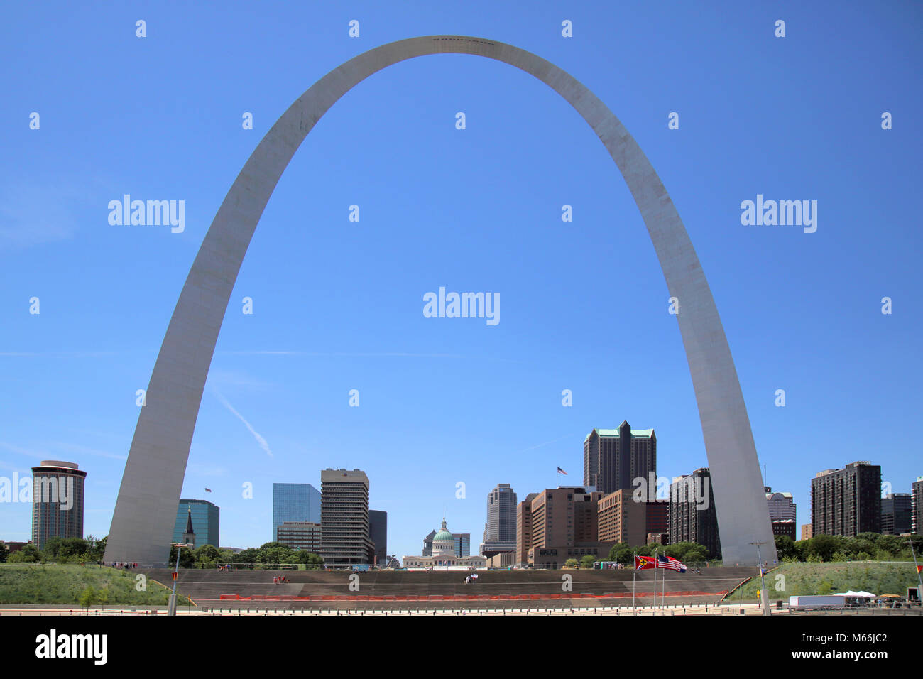 the gateway arch st louis missouri Stock Photo - Alamy