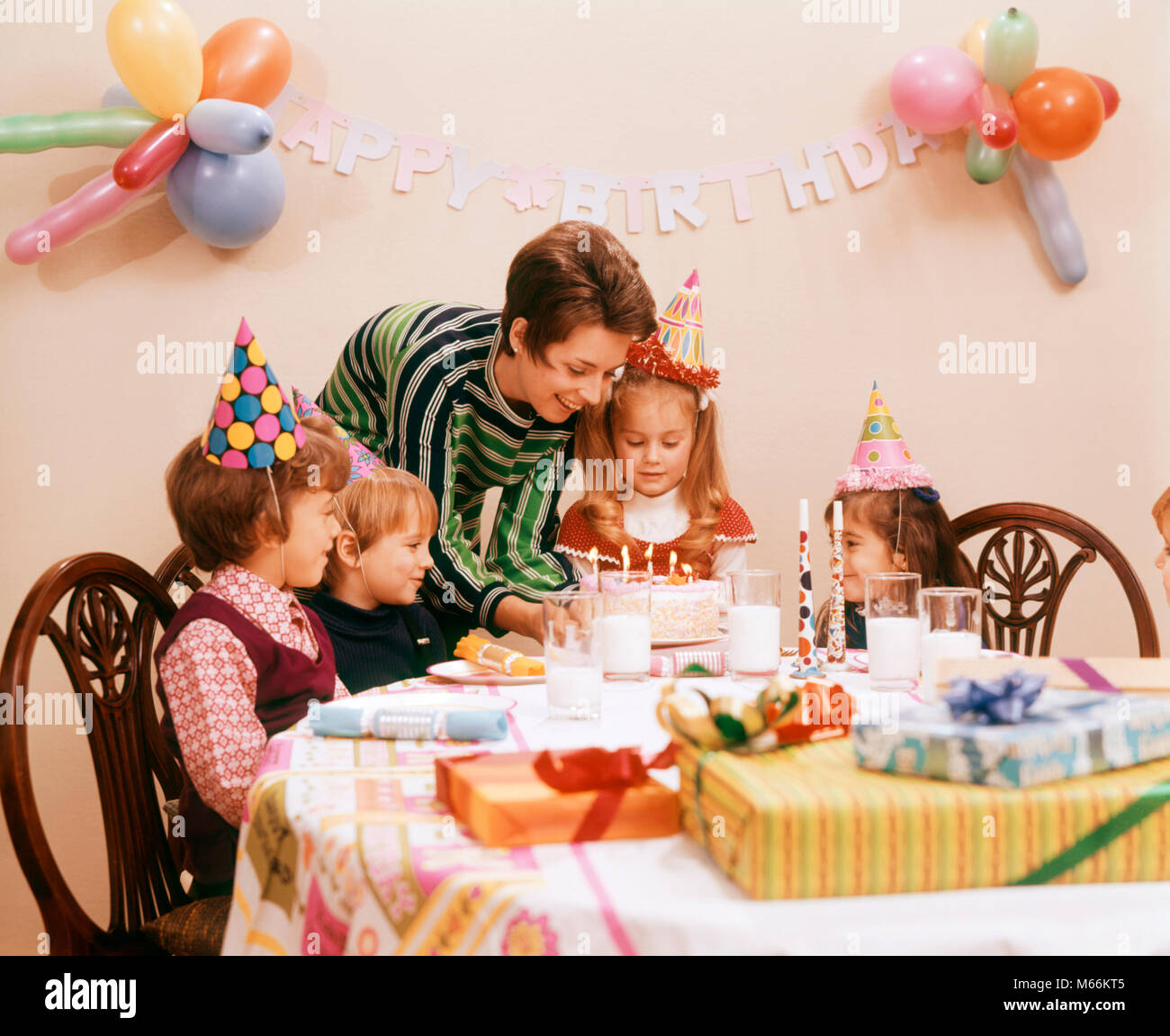 1970s kids birthday party hi-res stock photography and images - Alamy